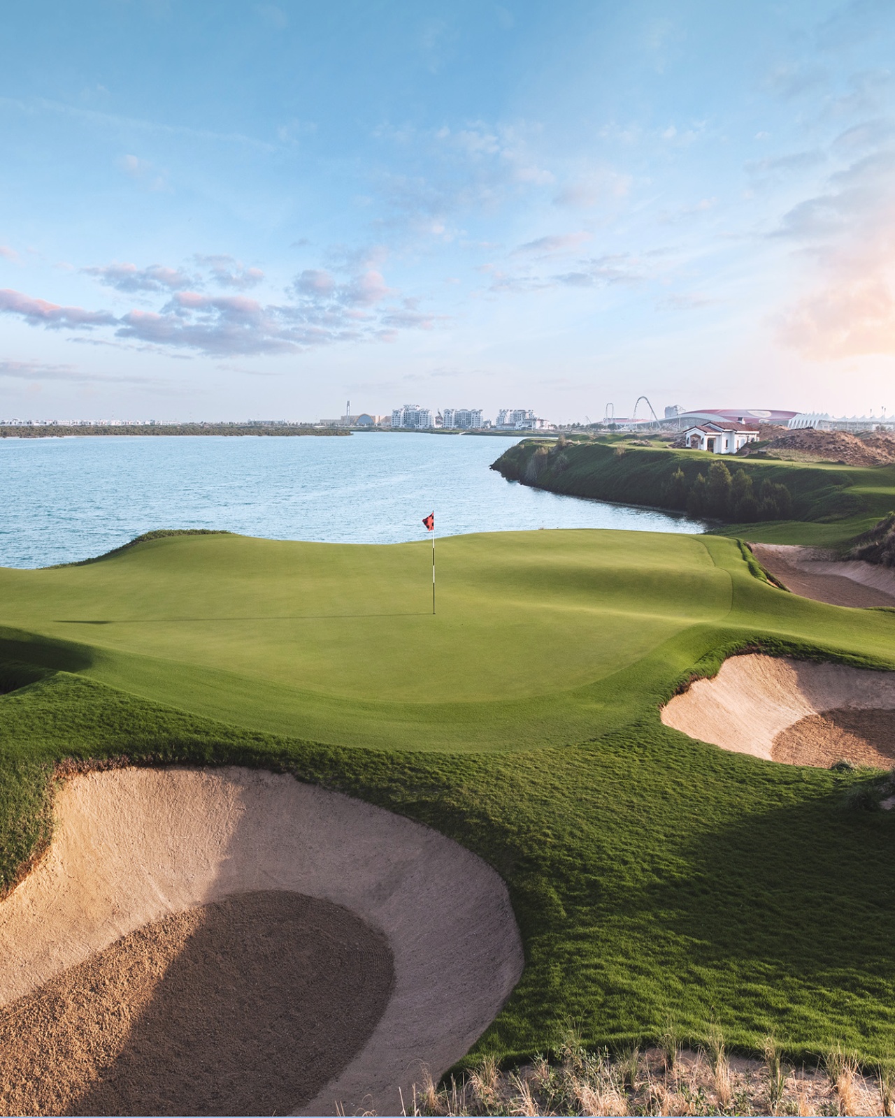 Yas Links | Abu Dhabi, UAE Golf Course