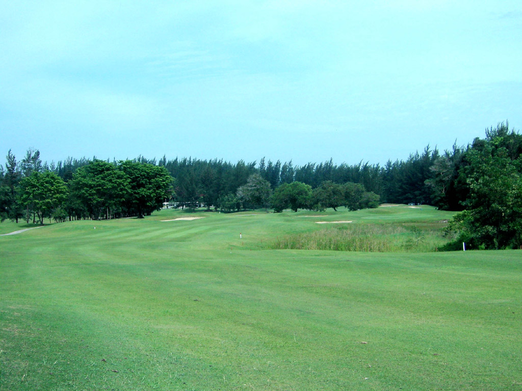 Damai Golf & Country Club | Sarawak Golf Course in Malaysia
