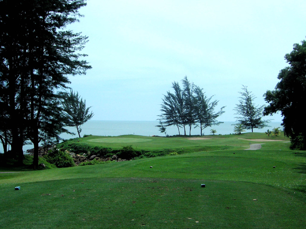 Damai Golf & Country Club | Sarawak Golf Course in Malaysia