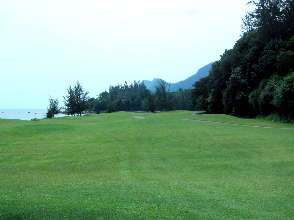 Damai Golf & Country Club | Sarawak Golf Course in Malaysia