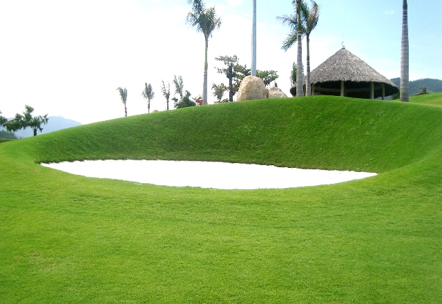 Diamond Bay Golf & Villas in Nha Trang | Vietnam Golf Course