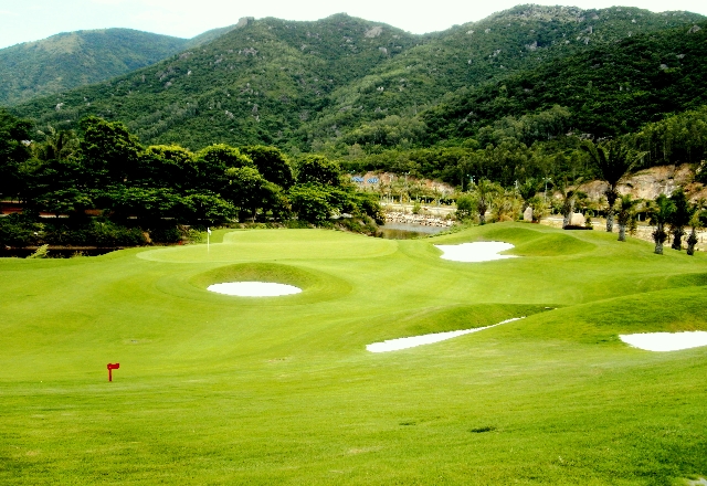 Diamond Bay Golf & Villas in Nha Trang | Vietnam Golf Course
