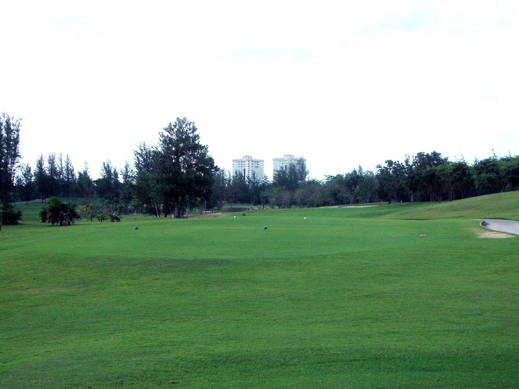 Kelab Golf Sarawak | Sarawak Golf Course in Malaysia