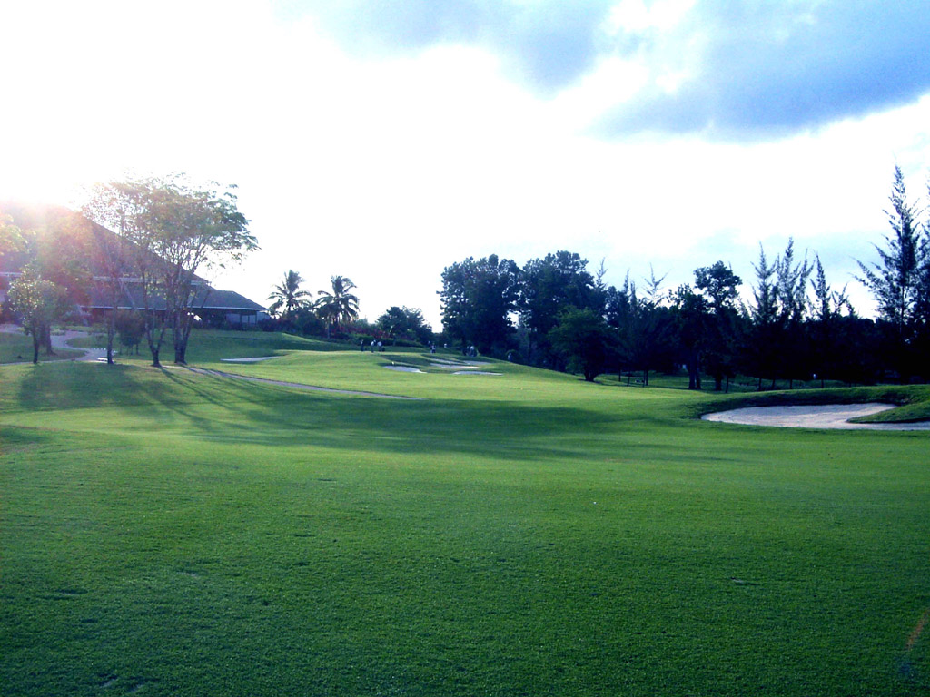 Kelab Golf Sarawak | Sarawak Golf Course in Malaysia