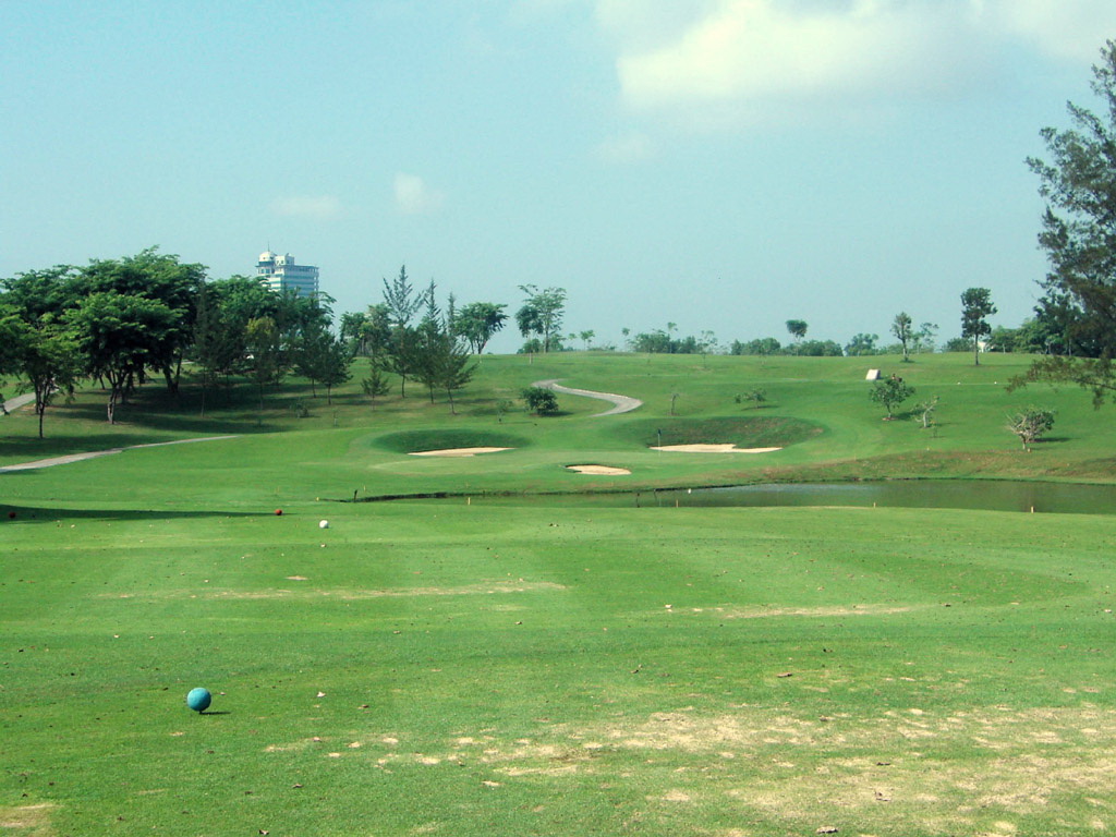 Kelab Golf Sarawak | Sarawak Golf Course in Malaysia