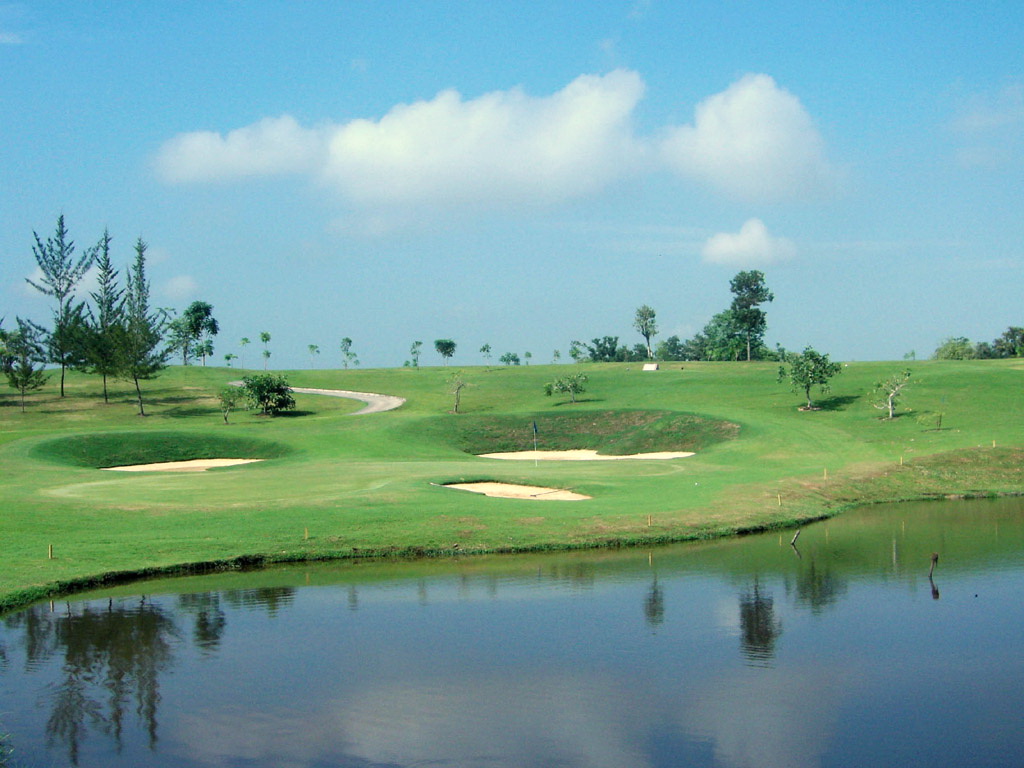 Kelab Golf Sarawak | Sarawak Golf Course in Malaysia